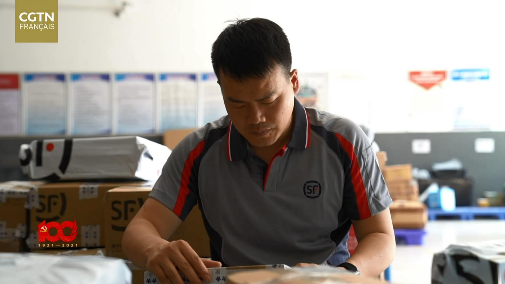 Passeur de vie : Histoire du livreur Wang Yong - CGTN